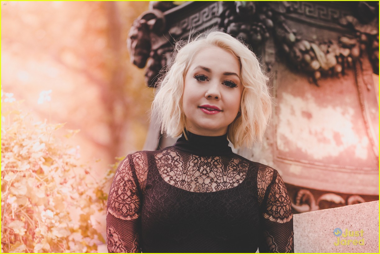 Full Sized Photo of raelynn previews wildhorse album nkd mag 02 ...