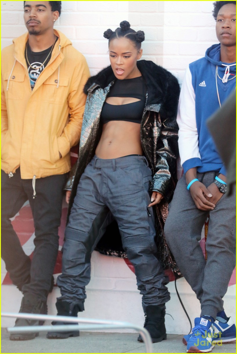 Full Sized Photo of serayah cool style music vid set 17 | Serayah Is ...