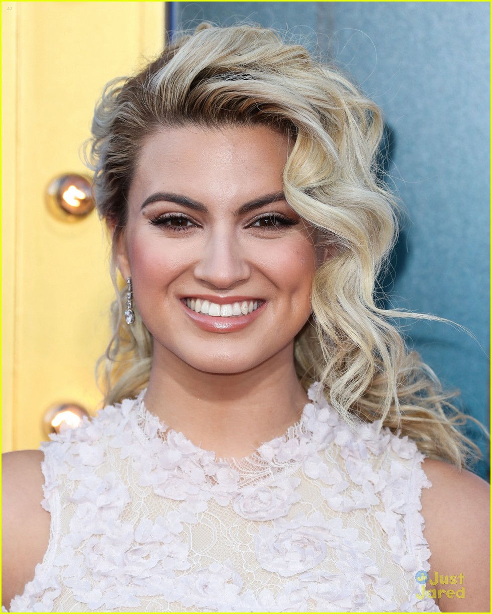 Tori Kelly Is Simply Stunning at 'Sing' Premiere with Taron Egerton ...