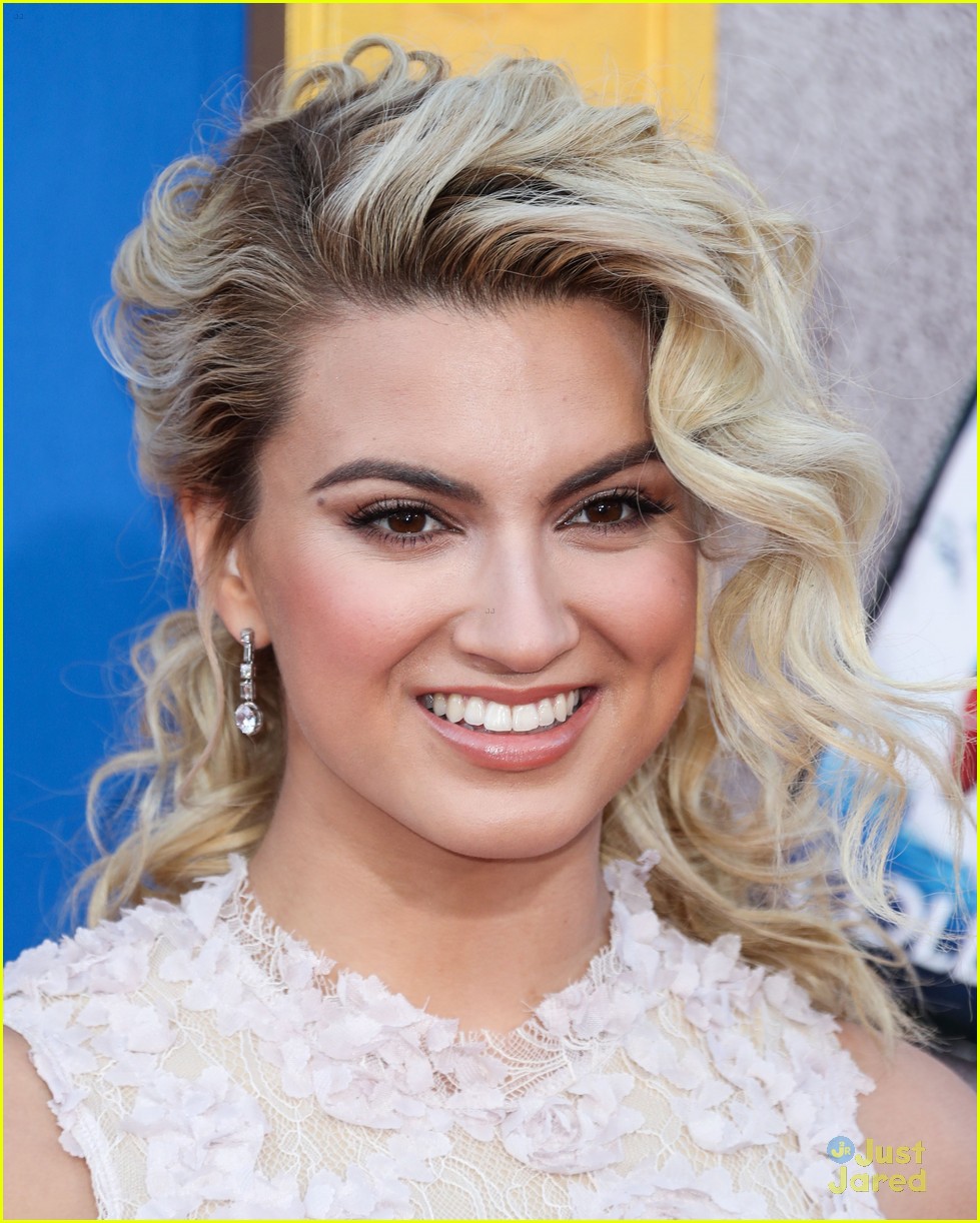 Full Sized Photo of tori kelly taron egerton sing premiere pics 40 ...