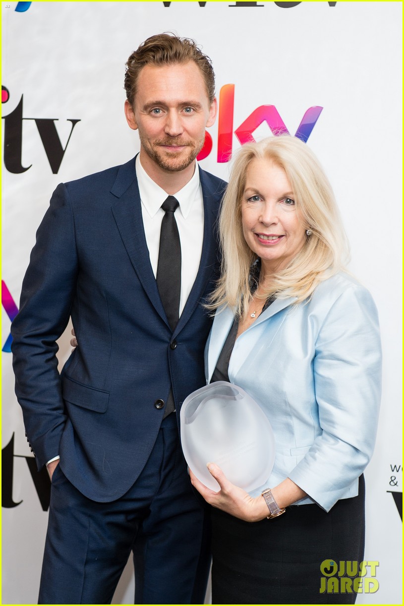 Sophie Turner Is Back in London After Hanging Out with Joe Jonas in LA ...