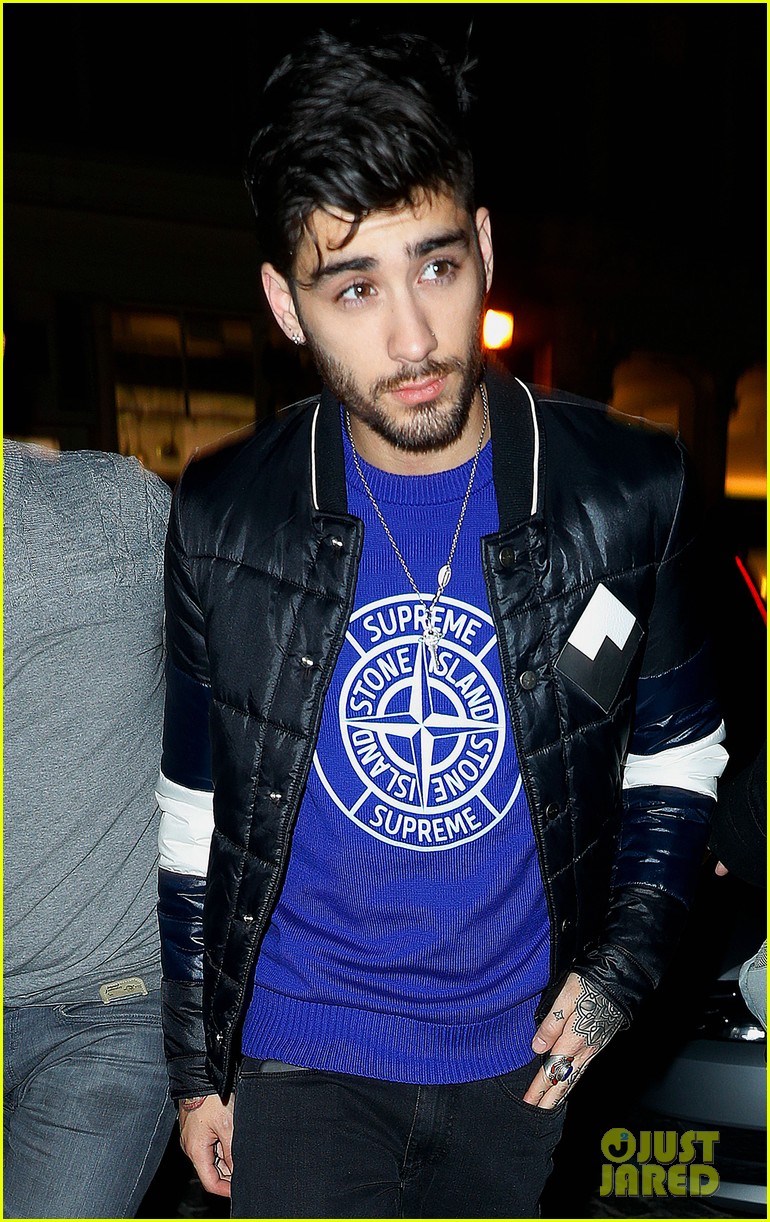 Zayn Malik Talks Asking Gigi Hadid Out on Their First Date! | Photo ... Zayn Malik Talks Asking Gigi Hadid Out on Their First Date! | Photo ...