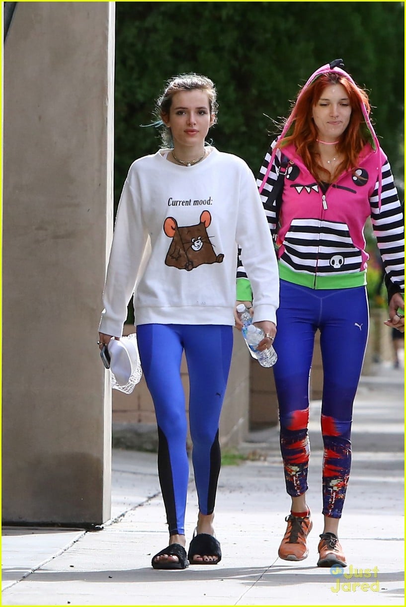 Bella Thorne's Glitter Nose Is the Cutest Thing You'll See All Weekend ...