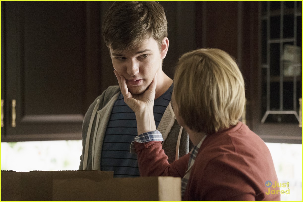 VIDEO: Holden Learns More About His New Enemies in 'Beyond' Sneak Peek ...