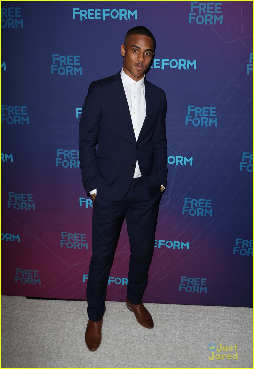 Beyond's Dilan Gwyn Is About To Be Your New Style Crush | Photo 1062495 ...