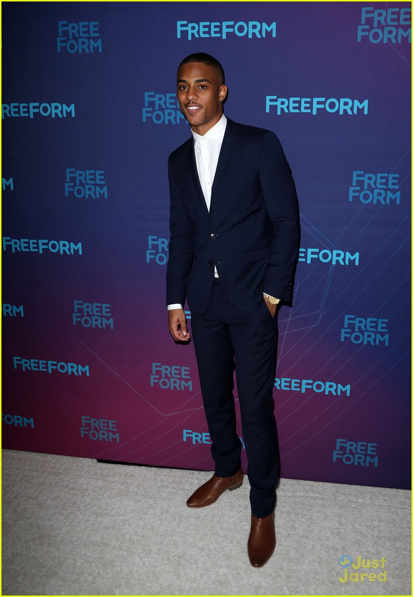 Beyond's Dilan Gwyn Is About To Be Your New Style Crush | Photo 1062504 ...