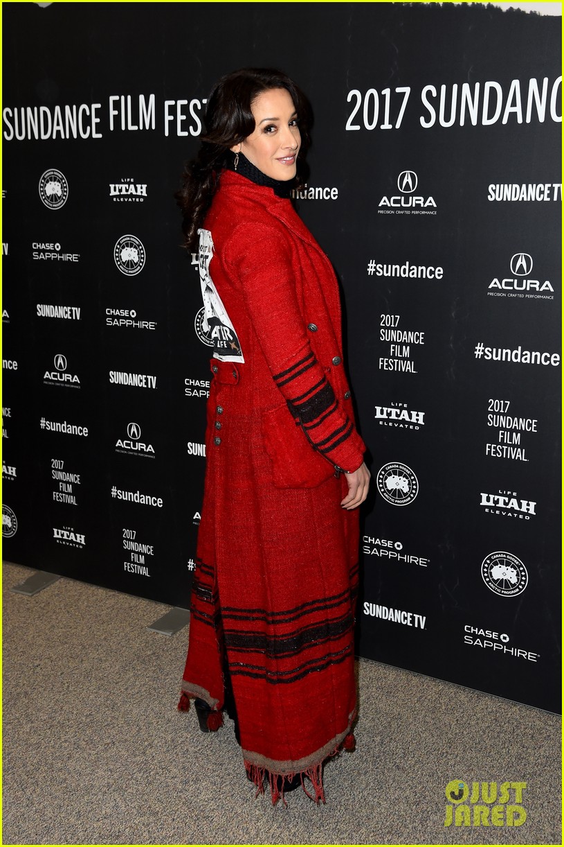 Zoey Deutch & 'Before I Fall' Cast Premiere New Film at Sundance Film ...