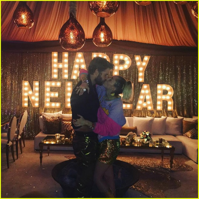 Miley Cyrus Raves About Liam Hemsworth on NYE: 'My Dude is HOT' | Photo ...