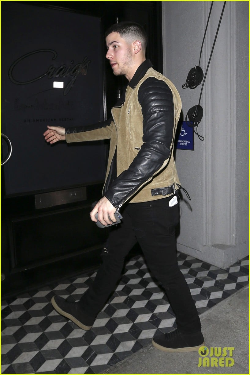 Nick Jonas Gives His Best Tips For Great Style | Photo 1066503 - Photo ...