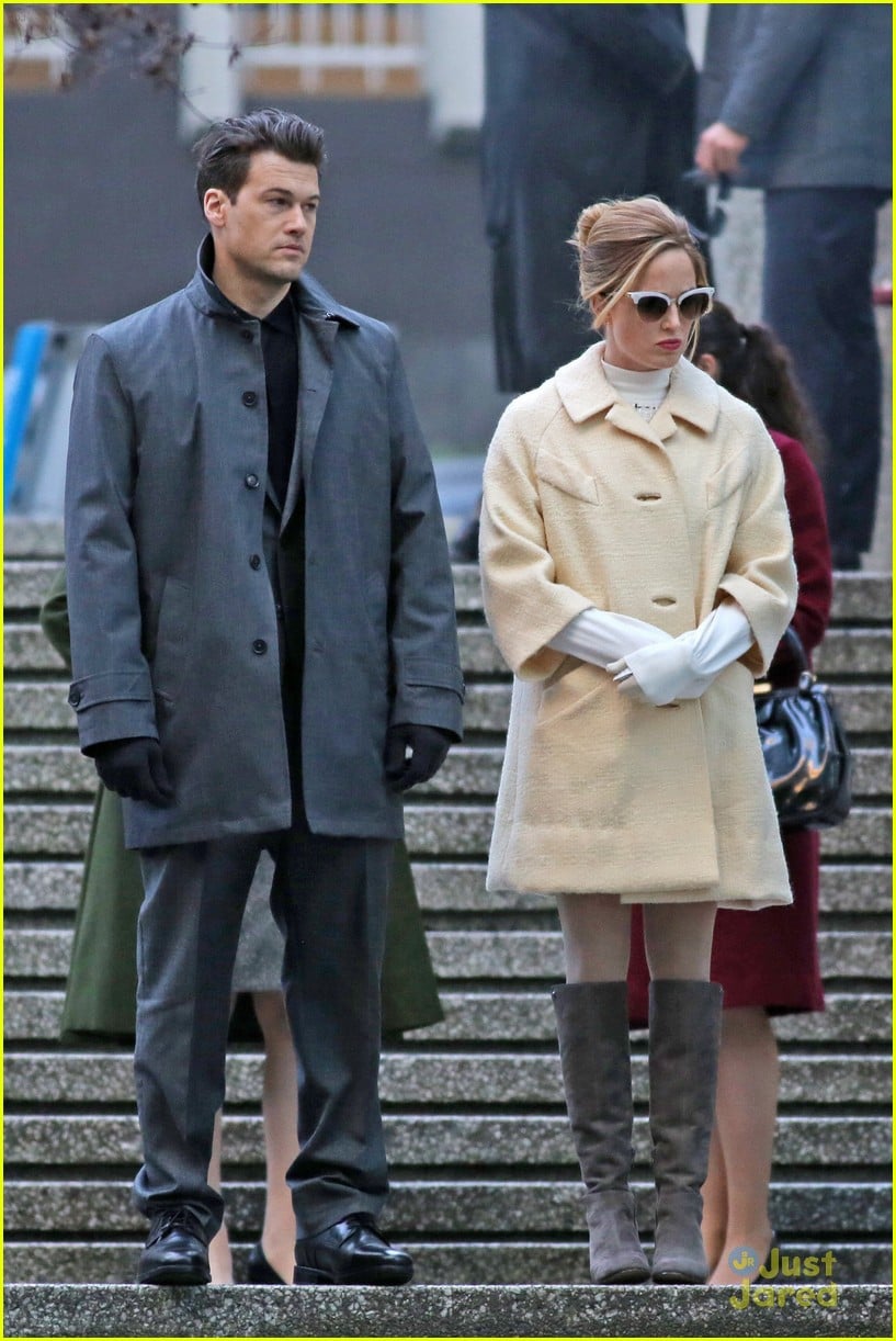 Full Sized Photo of rip hunter returns legends tomorrow vancouver ...