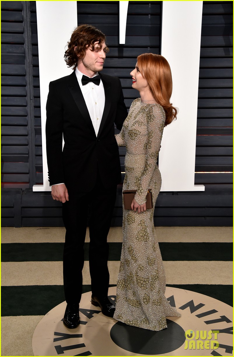 Emma Roberts & Her Fiancé are Couples Goals at the Vanity Fair Oscars ...