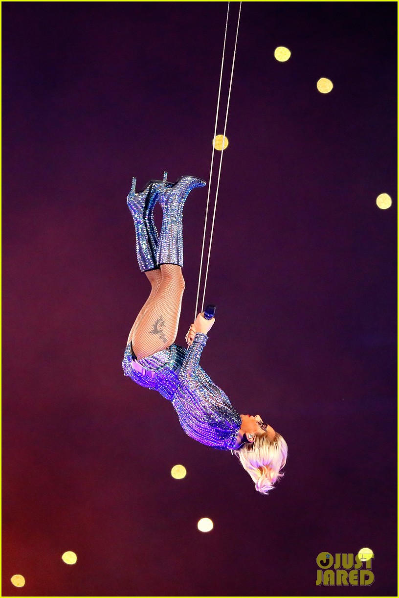Lady Gaga's Halftime Show from Super Bowl 2017 Was So Epic! | Photo ...