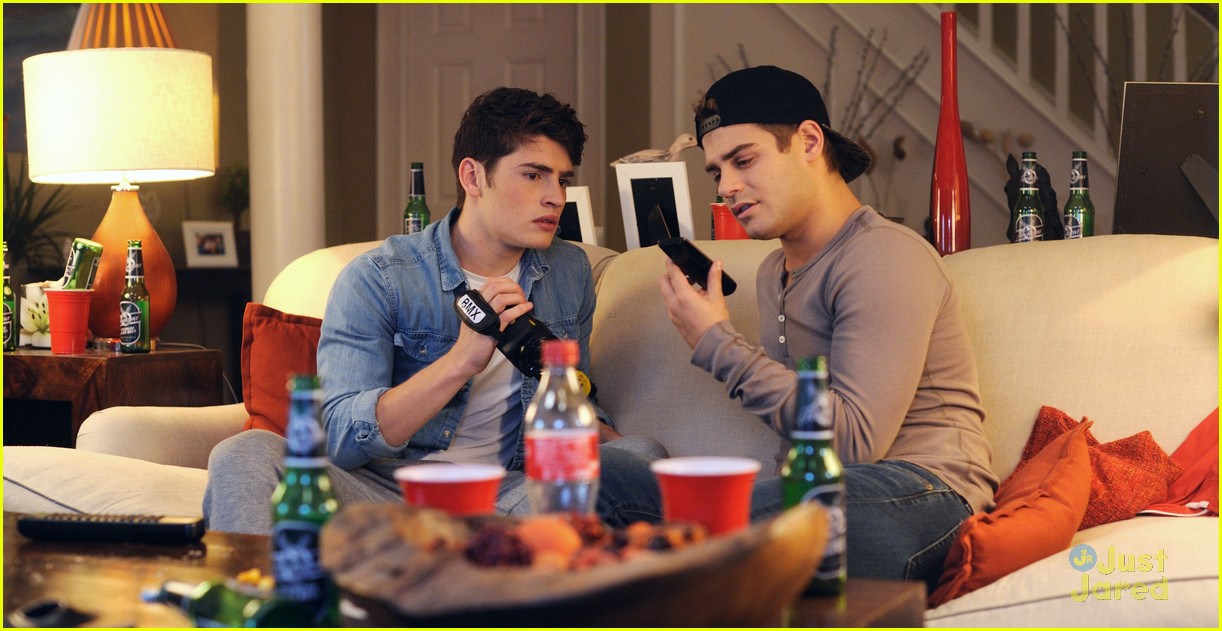 Gregg Sulkin & Garrett Clayton Prank Call Everyone In New 'Don't Hang ...