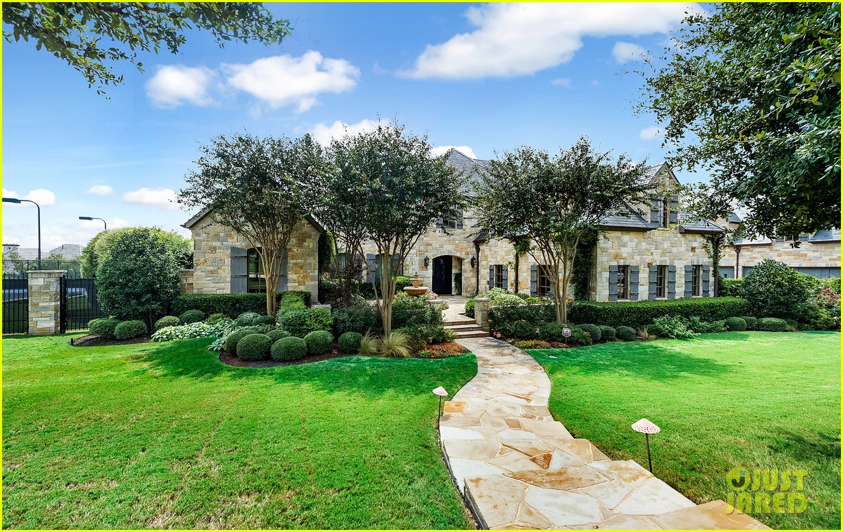 Go Inside Selena Gomez's Texas Dream Home! | Photo 1070877 - Photo ...