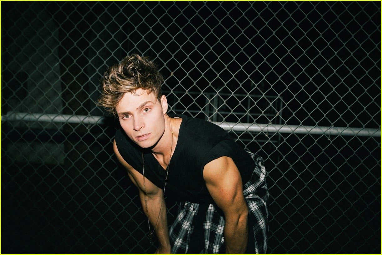 Spencer Sutherland Drops New Single 'Selfish' & Shares 10 Fun Facts ...