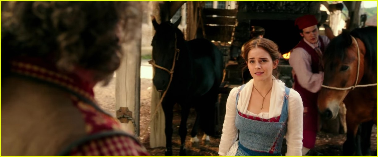 Bonjour! Watch Emma Watson Sing 'Belle' in New Clip from 'Beauty and the Beast' | Photo 1070454 ...