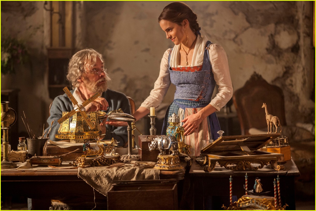 Listen to Emma Watson Sing on 'Beauty & The Beast' Soundtrack - Stream It Here! | Photo 1074261 ...