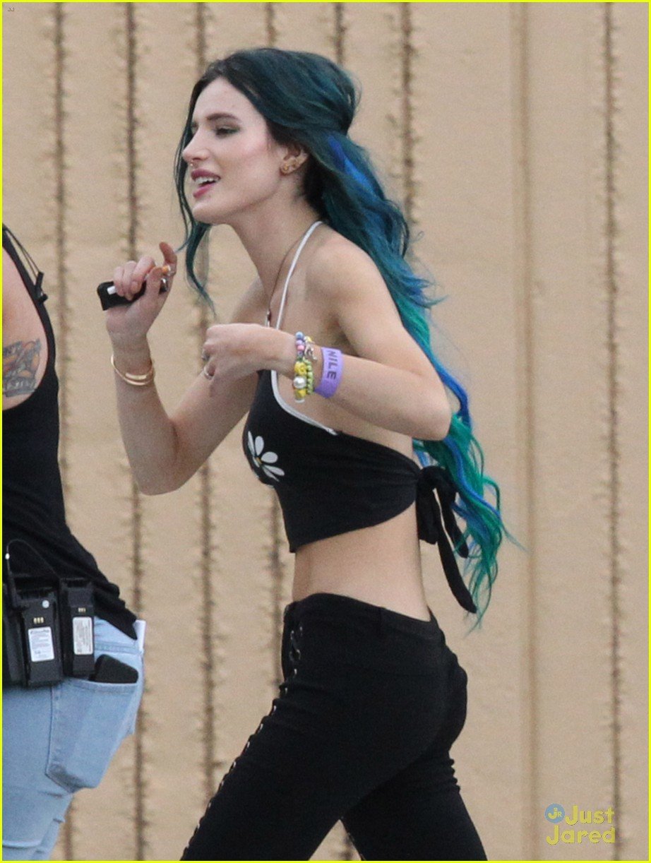 Bella Thorne Bares Some Midriff On Assassination Nation Set In New