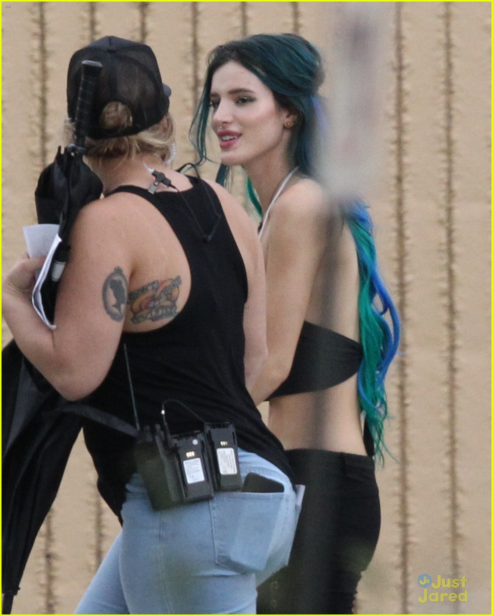 Full Sized Photo Of Bella Thorne Assassination Nation Set 05 Bella