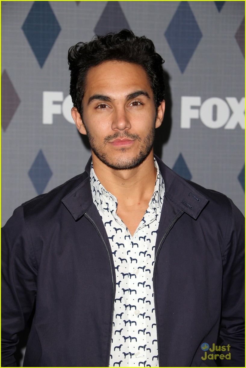 Carlos PenaVega Joins Lucy Hale in The CW's 'Life Sentence' Pilot ...