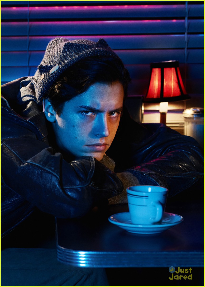Cole Sprouse Doesn't Want You To Count Out Jughead as Jason Blossom's ...