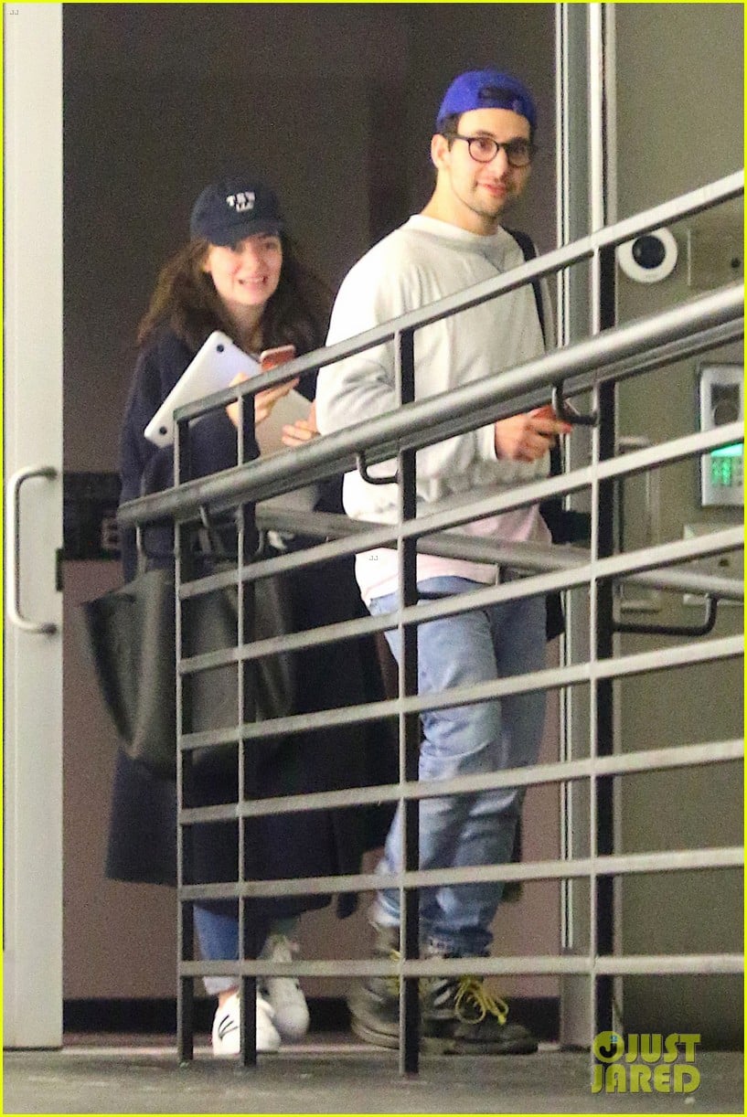 Lorde & Jack Antonoff Hang Out After 'SNL' Performance | Photo 1075967 ...