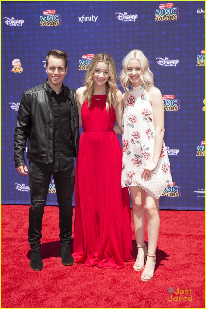 Full Sized Photo of camila cabello win hug bea miller more singers ...