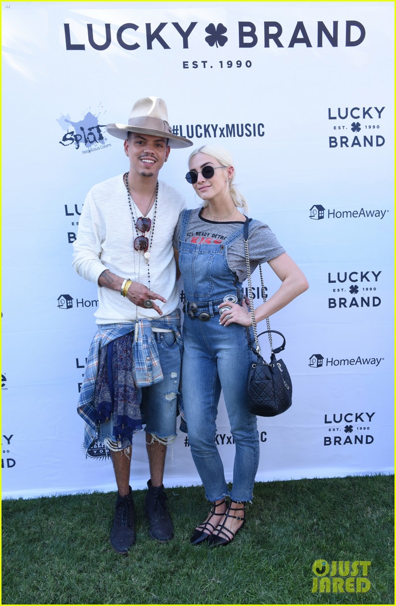 Noah Cyrus & Danielle Campbell Get 'Lucky' at Desert Jam Coachella ...