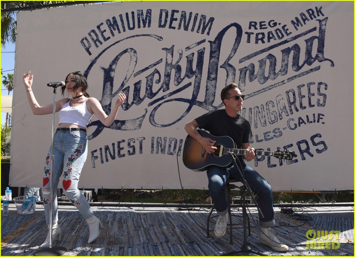 Noah Cyrus & Danielle Campbell Get 'Lucky' at Desert Jam Coachella ...
