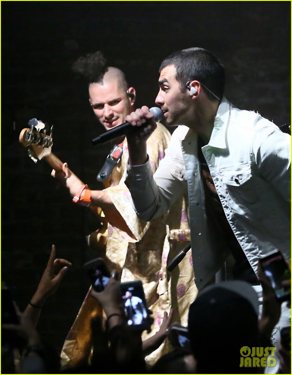 DNCE Drops New Song 'Kissing Strangers' with Nicki Minaj - Listen Now ...