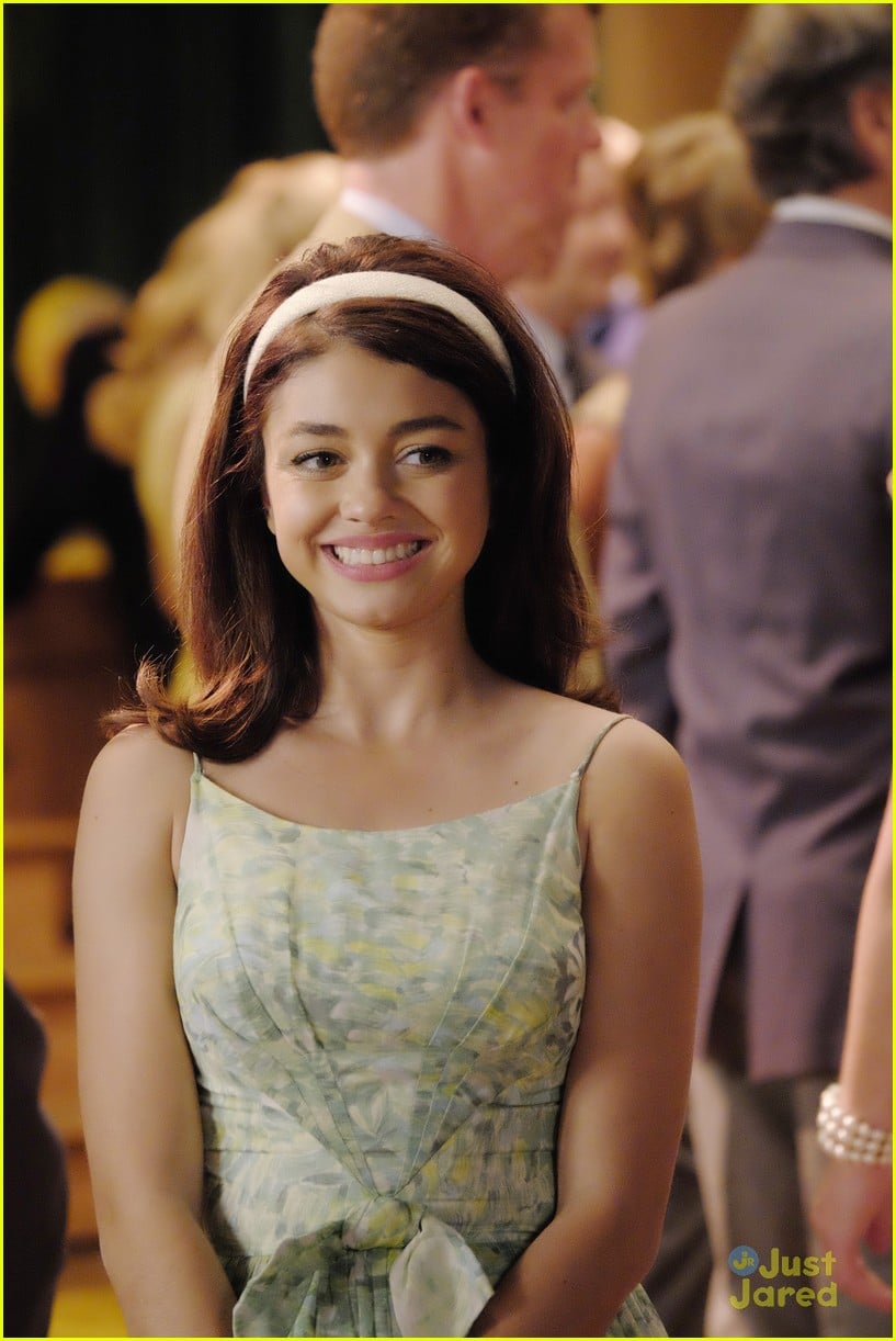 Sarah Hyland Becomes Lisa Houseman in New 'Dirty Dancing' Pics | Photo ...