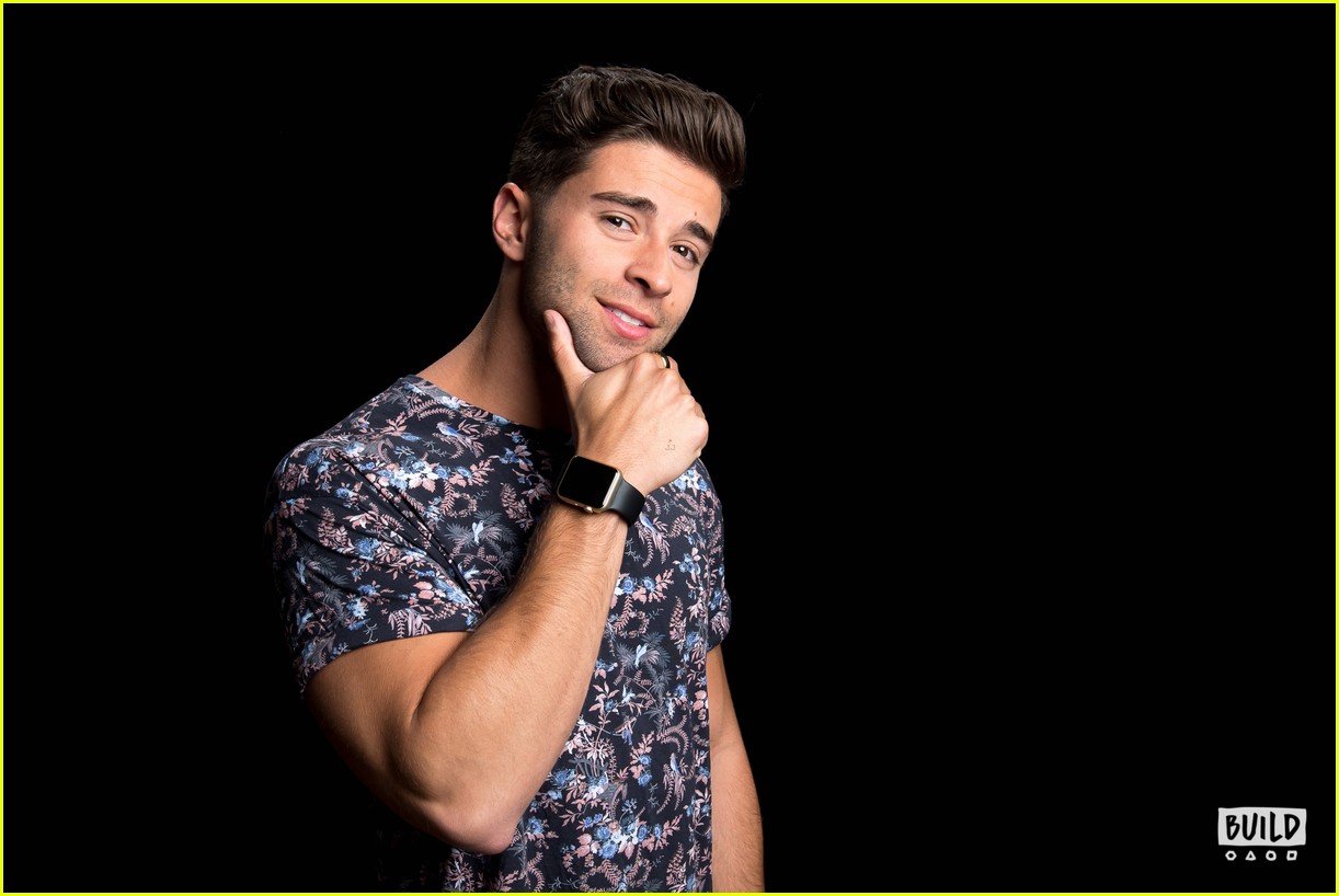 Full Sized Photo of jake miller build series stop before london 04 ...