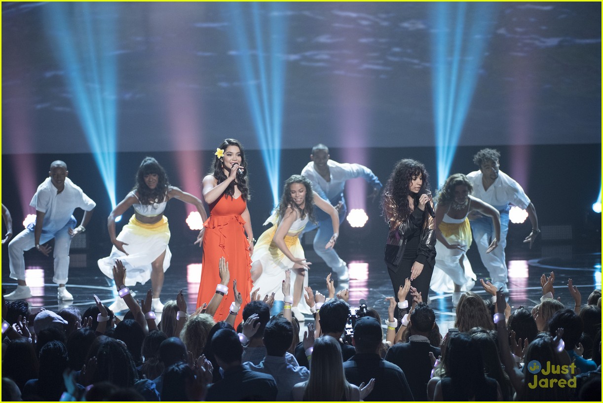 Auli'i Cravalho, Jordan Fisher & Alessia Cara Team Up For 'Moana ...