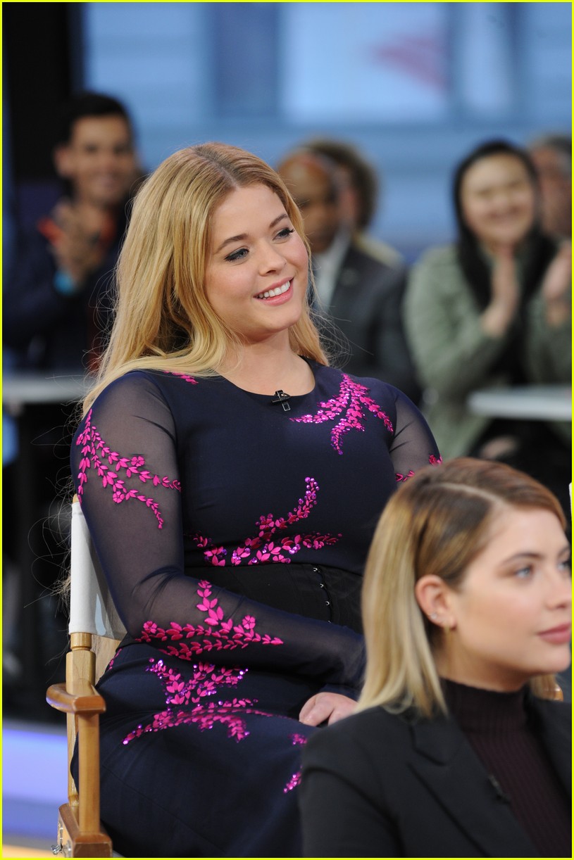 The 'Pretty Little Liars' Cast is Happy To Not Keep Secrets Anymore ...