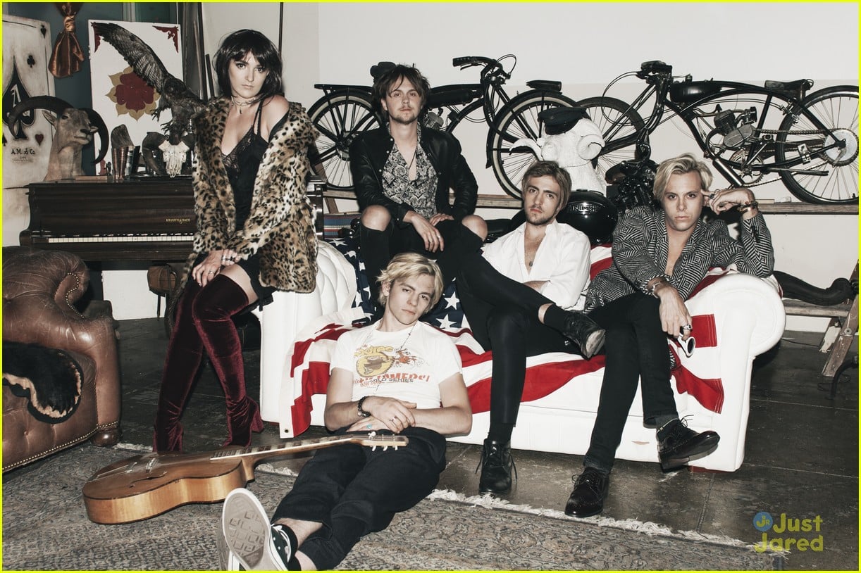 R5 Debut New Band Pics In Support of New EP 'New Addictions' | Photo ...