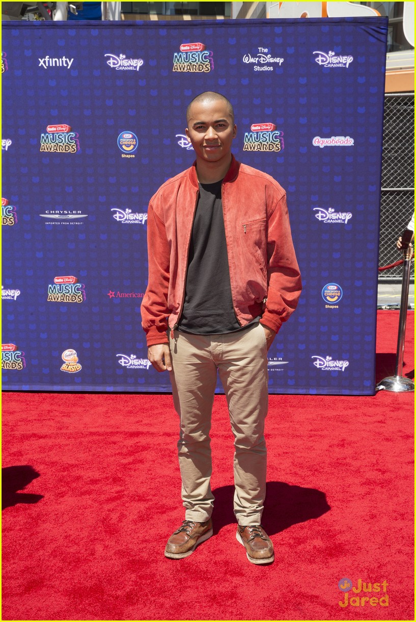 EXCLUSIVE: Raymond Cham Jr. Gives Aspiring Dancers All The Advice You ...