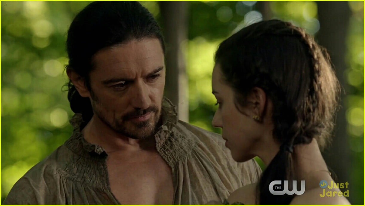 'Reign' Season Four is Coming To Netflix Sooner Than You Think! | Photo ...