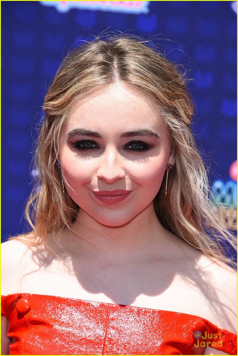 Sabrina Carpenter Is Red Hot In A Red Jumpsuit at RDMAs 2017 | Photo ...