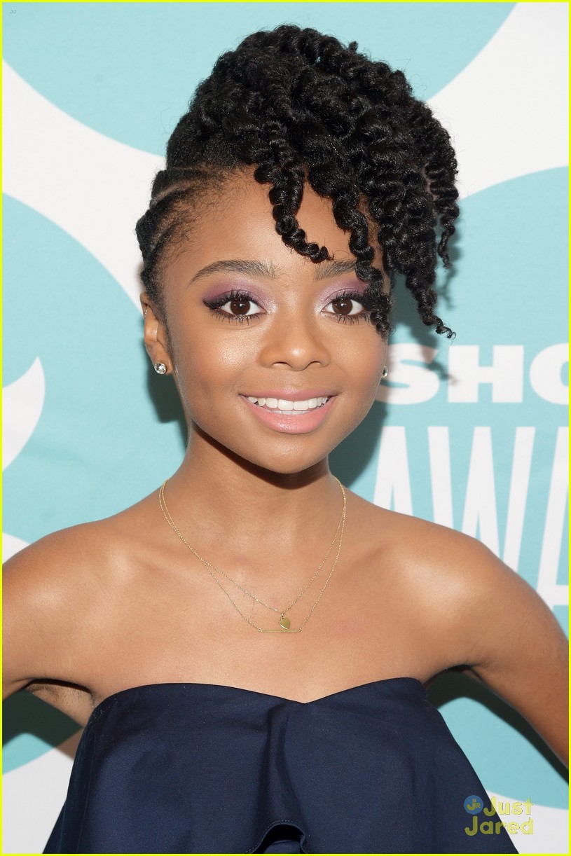 Shay Mitchell & Skai Jackson Hit Up Shorty Awards 2017 in NYC | Photo ...