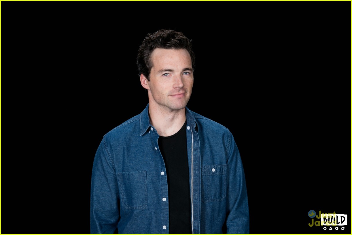 Ian Harding Gets Major Support From 'Pretty Little Liar's Co-Stars For ...