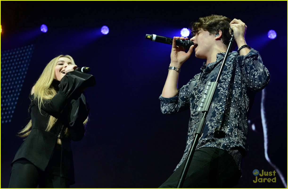 Girl Meets World's Uriah Shelton Thinks Josh & Maya Could Have Been ...