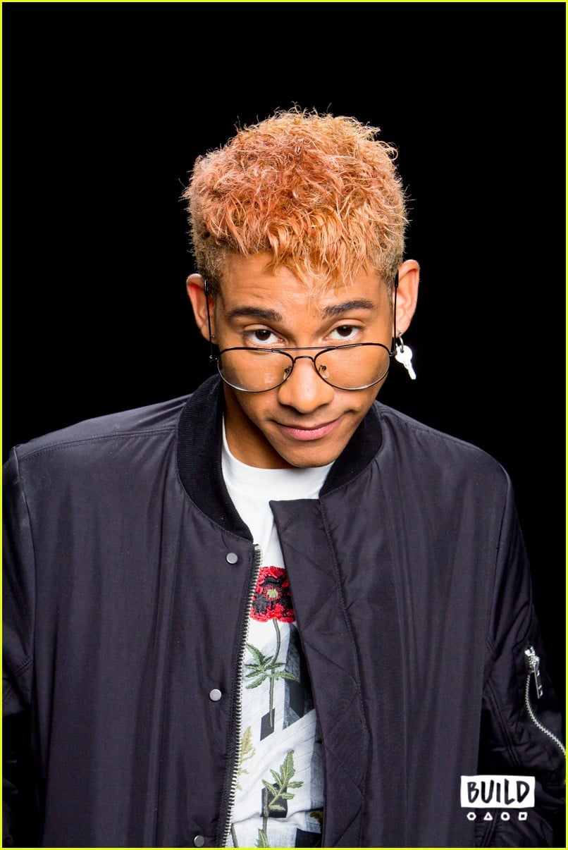 Keiynan Lonsdale Debuts Colorful New Hair After Coming Out as Bisexual ...