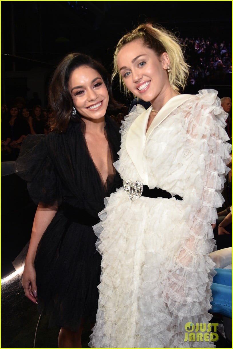 Full Sized Photo of miley vanessa reunion at billboard music awards 01 ...