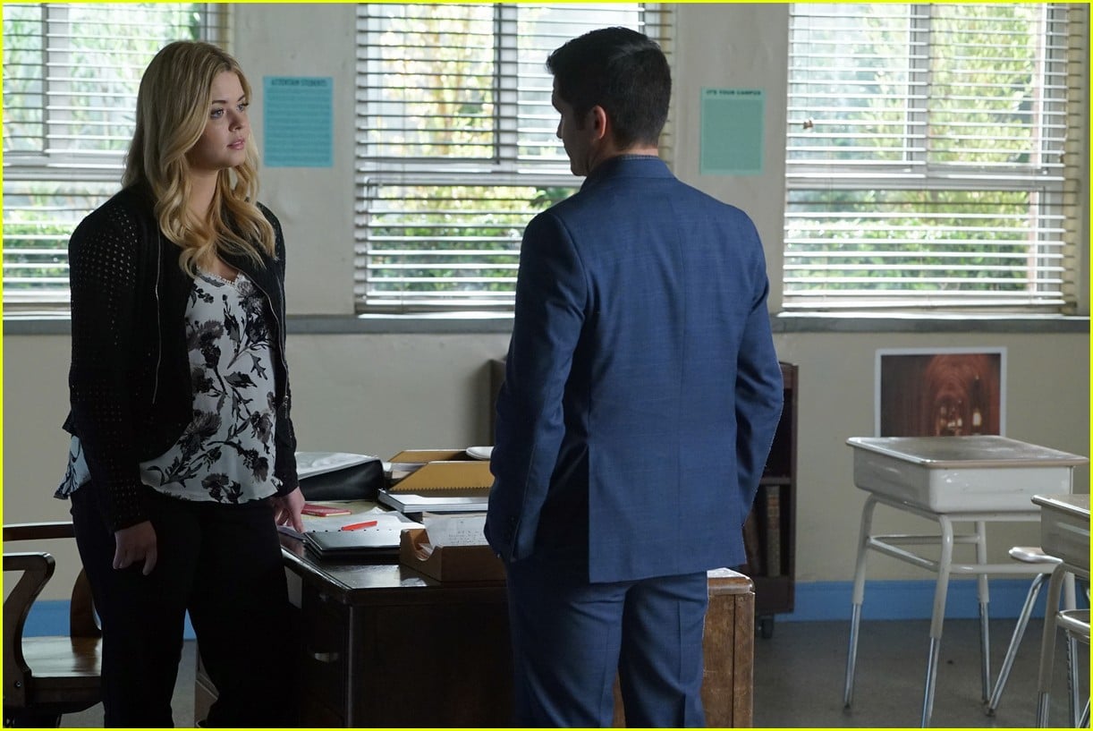 Full Sized Photo of pretty little liars power play photos 05 | Emison ...