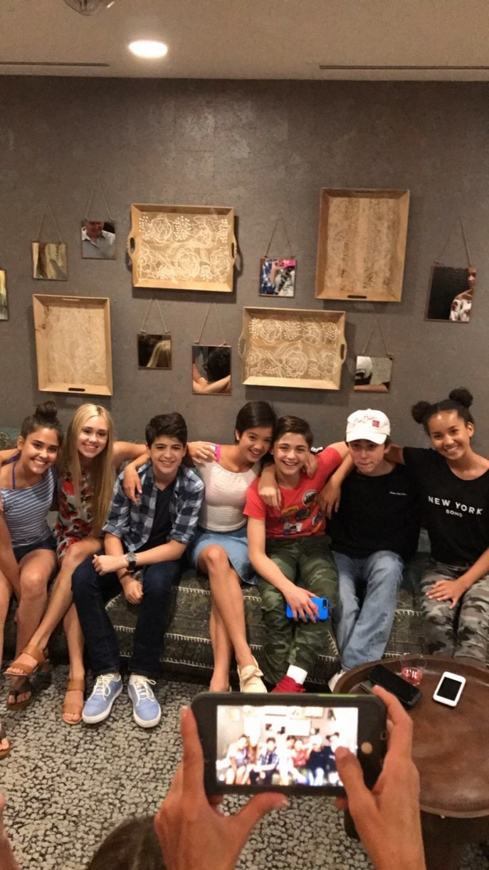 The 'Andi Mack' Cast Sings The Theme Song During Season One Finale ...