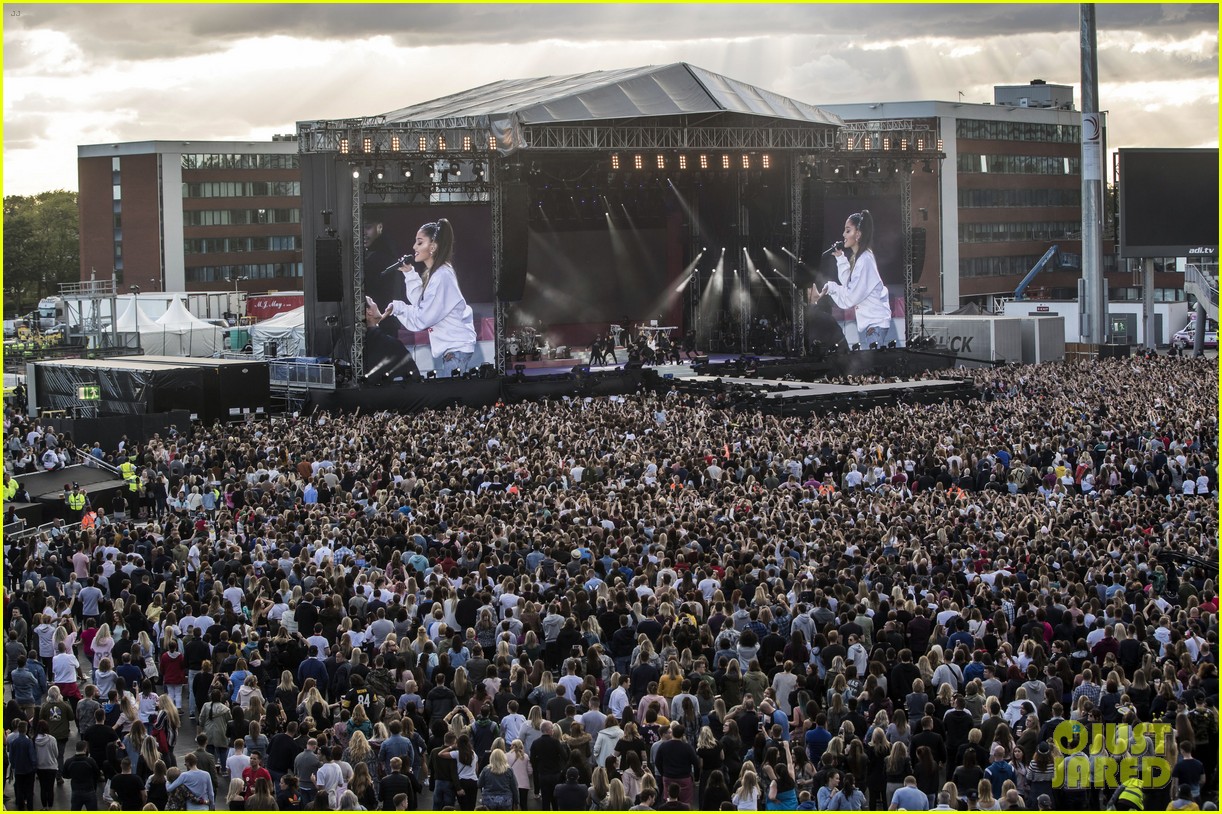 Full Sized Photo of ariana grande one love manchester donations 06 ...