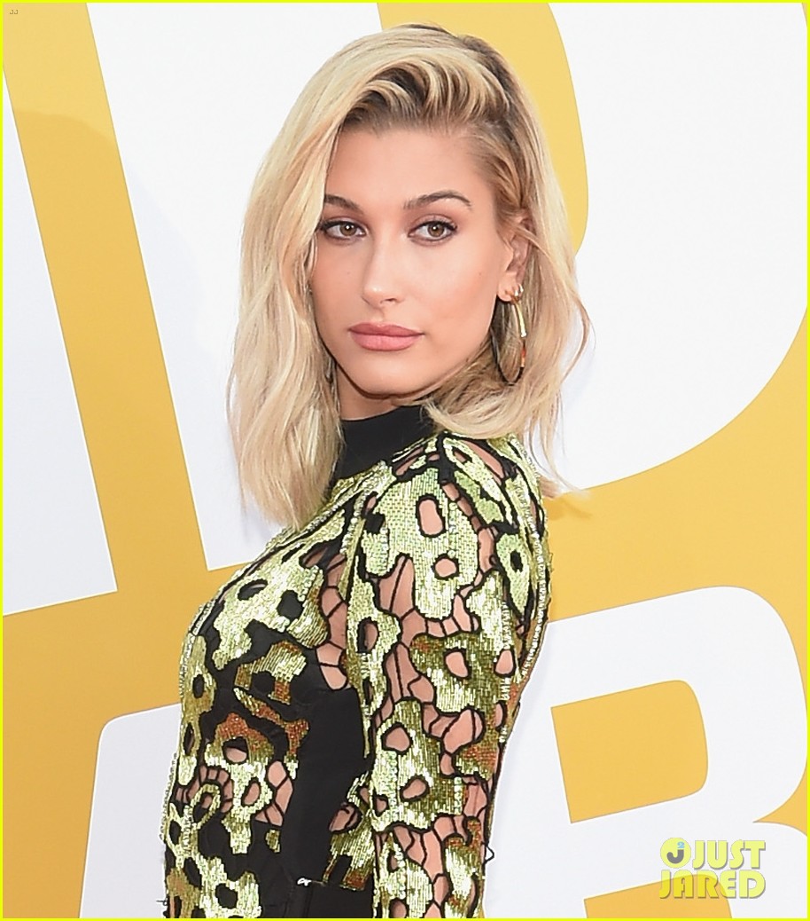 Hailey Baldwin Looks Super Stylish at NBA Awards 2017! | Photo 1096558 ...