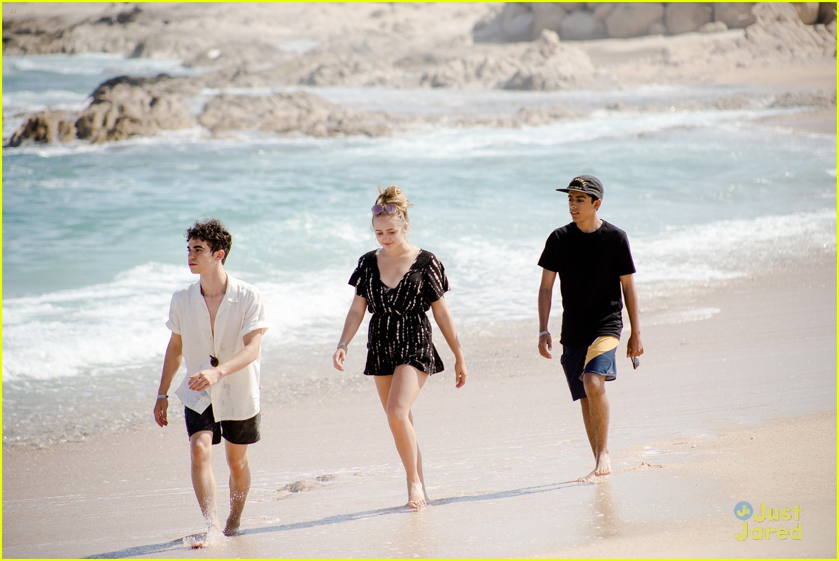 Full Sized Photo of cameron sophie karan cabo grad trip 16 | Cameron ...