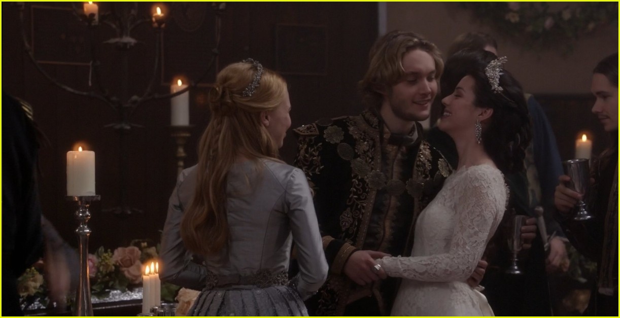 Adelaide Kane Reveals Her Favorite Frary Scene From 'Reign' | Photo ...