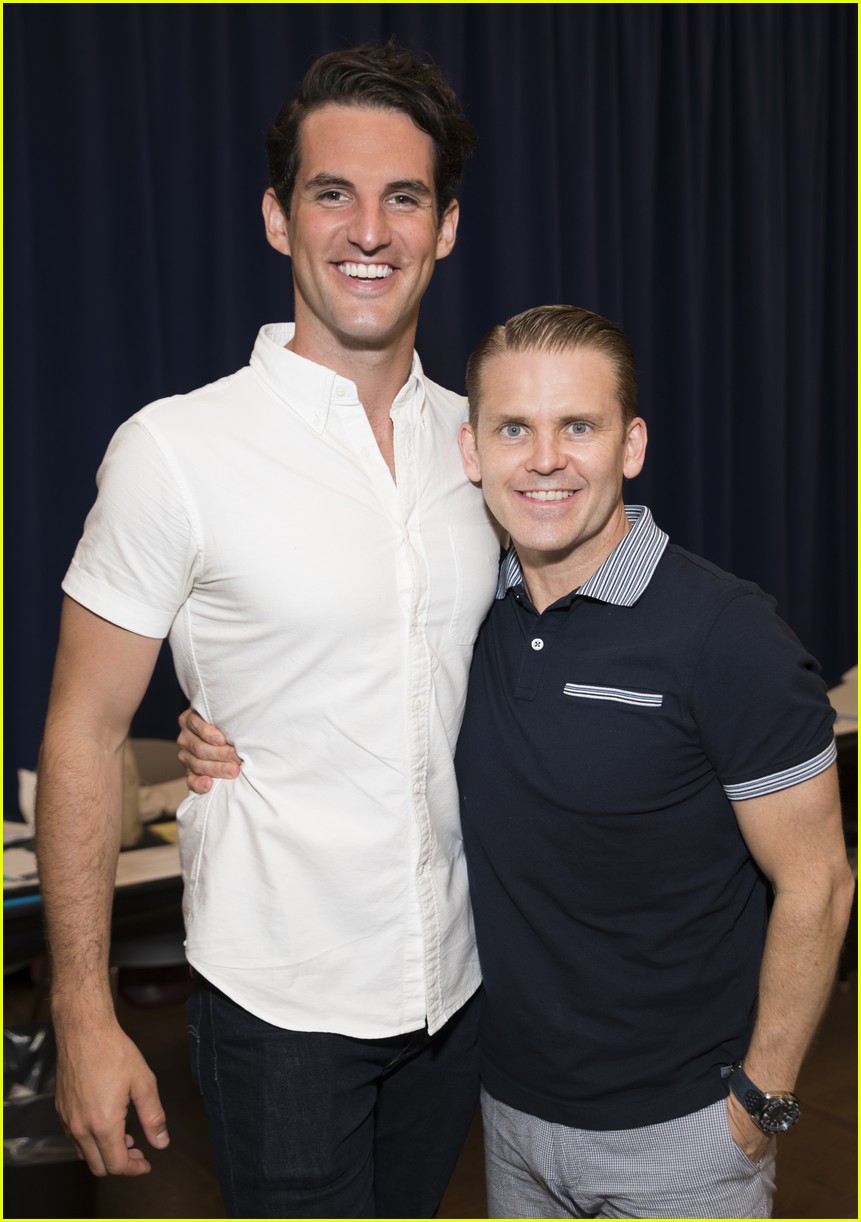 Here's Your First Look at 'Frozen the Musical' in Rehearsals! | Photo ...